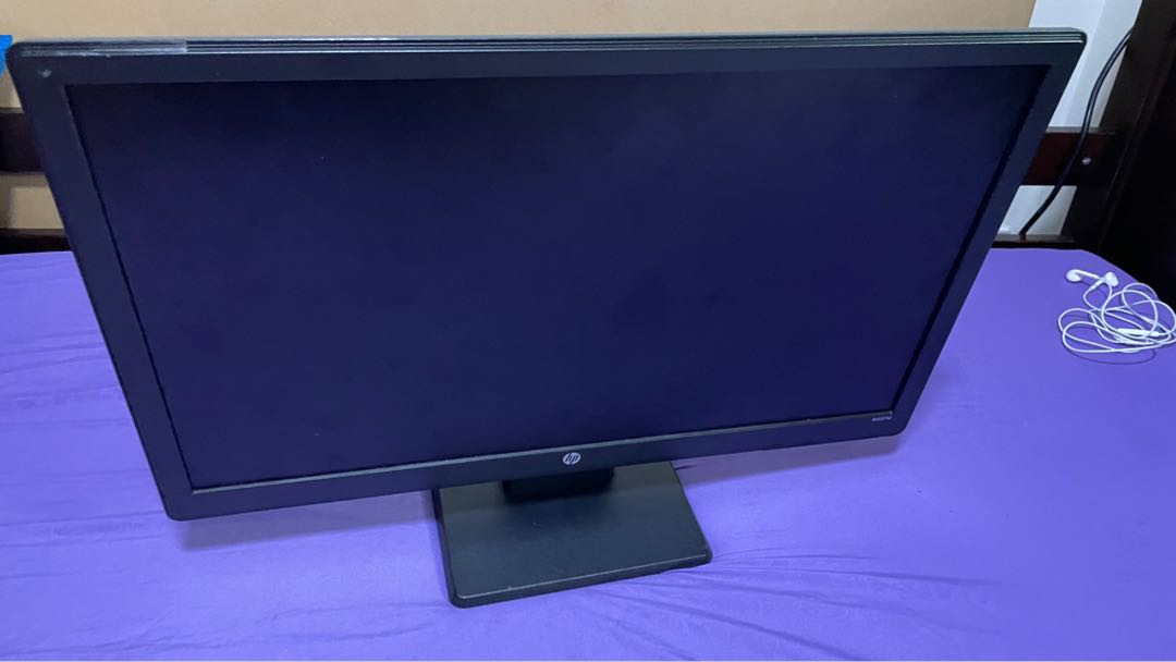 HP 23 inch Monitor W2371D, Computers & Tech, Desktops on Carousell