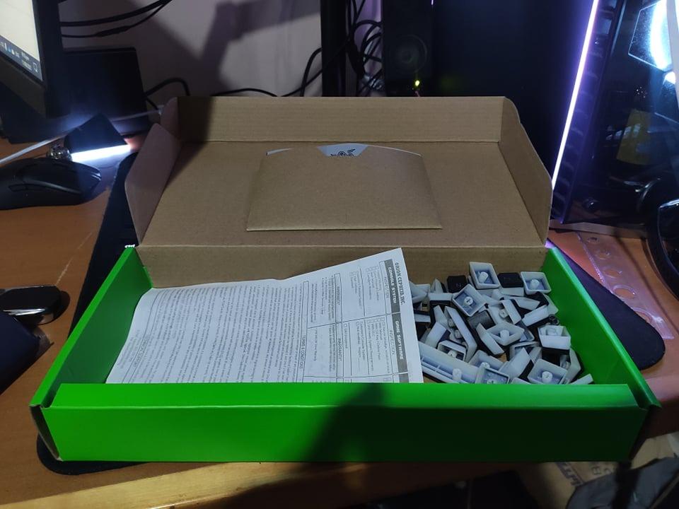 RAZER HUNTSMAN MINI - RED LINEAR SWITCH - FREE PUDDING KEYCAPS - w/ BOX ...