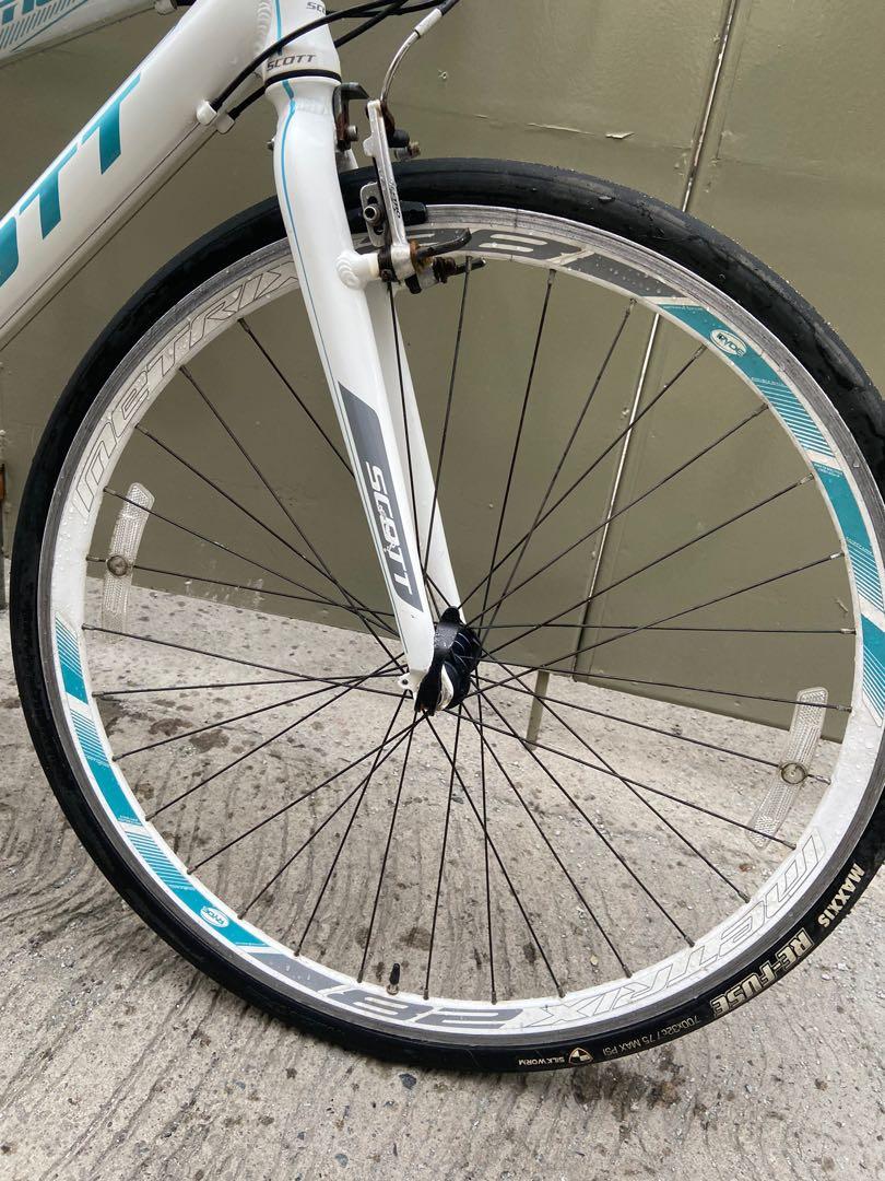 Scott Metrix 40 Gravel Bike, Sports Equipment, Bicycles & Parts ...