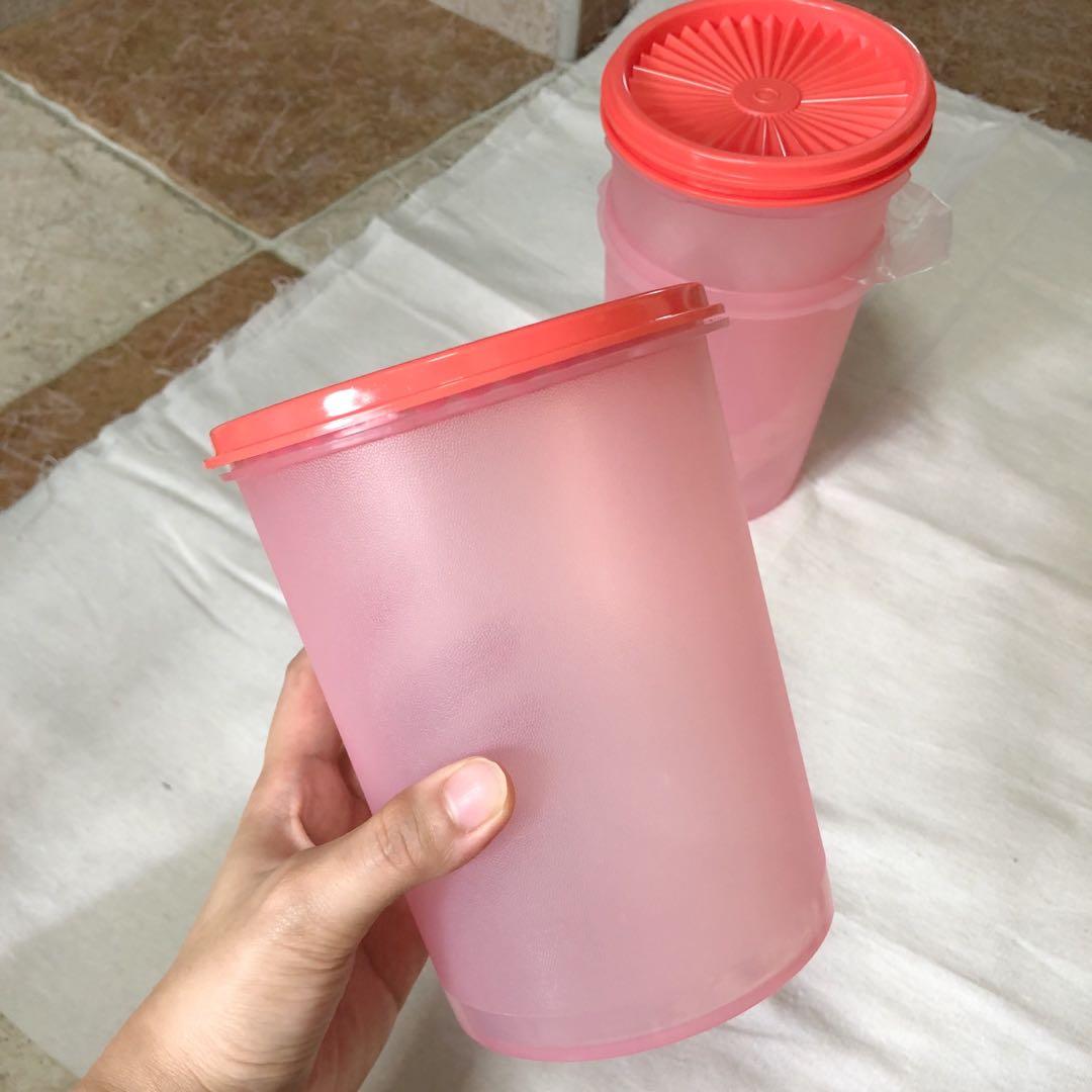 Tall Tupperware Container (Small), TV & Home Appliances, Kitchen ...
