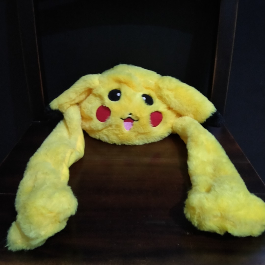 Topi Pikachu, Barang Yang Dicari di Carousell