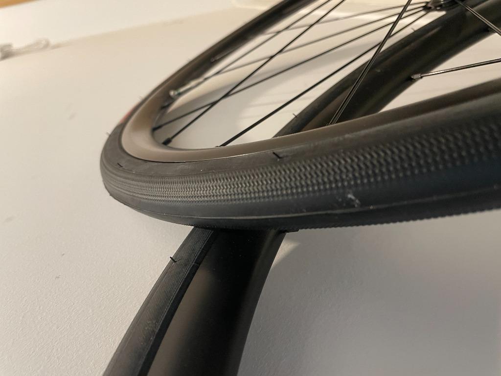 DT Swiss R470 wheels + S-Works Turbo Tire - Specialized, Sports ...