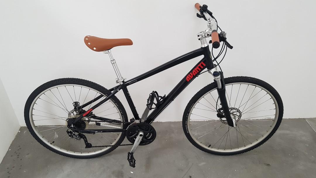 Avanti Hybrid Bicycle (NOT Giant, Trek, Polygon, Cannondale, Merida ...