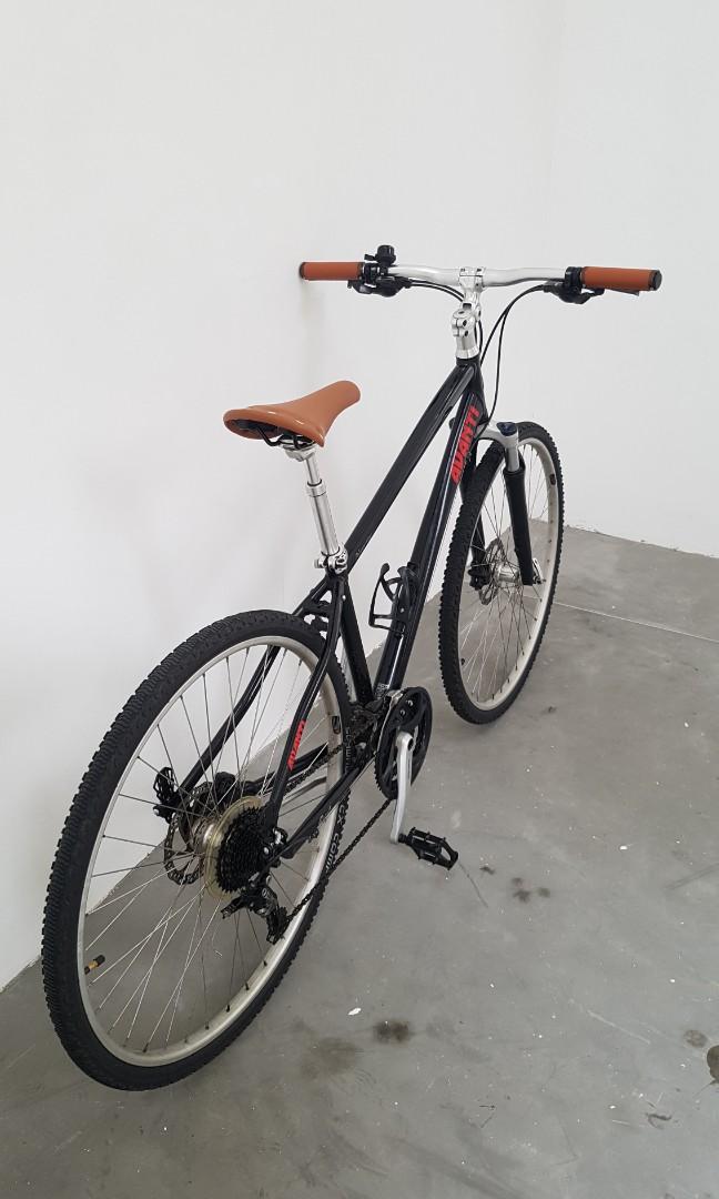 Avanti Hybrid Bicycle (NOT Giant, Trek, Polygon, Cannondale, Merida ...