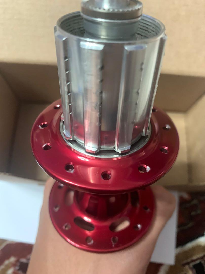 Chris King R45 Rear hub 24H (QR), Sports Equipment, Bicycles & Parts ...