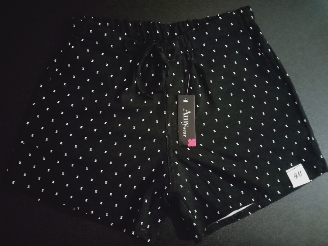 Dotted woven shorts, Women's Fashion, Bottoms, Shorts on Carousell