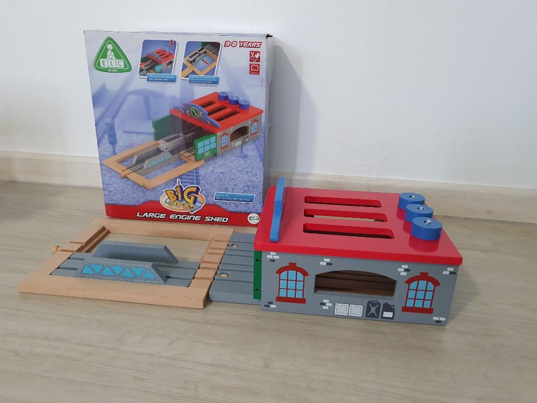 ELC large wooden train tracks engine shed with trains, Babies & Kids ...