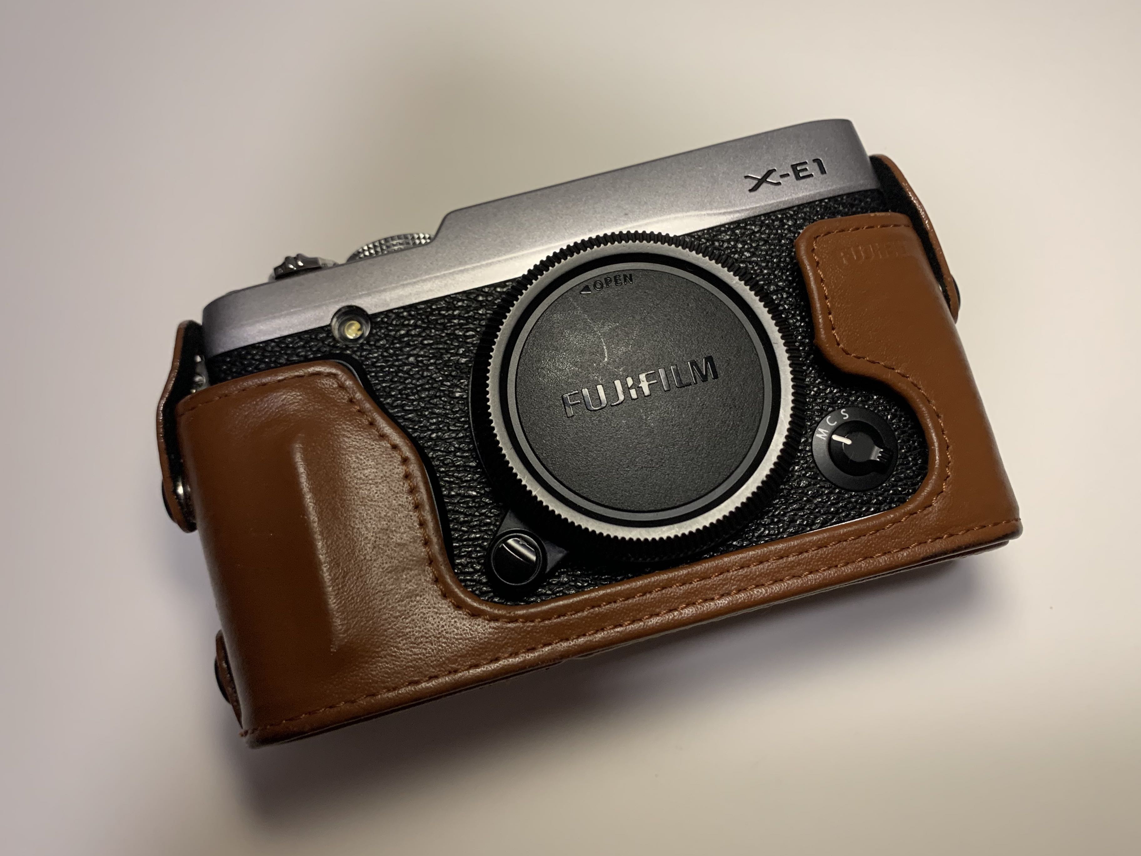 Fujifilm X-E1, Photography, Cameras on Carousell