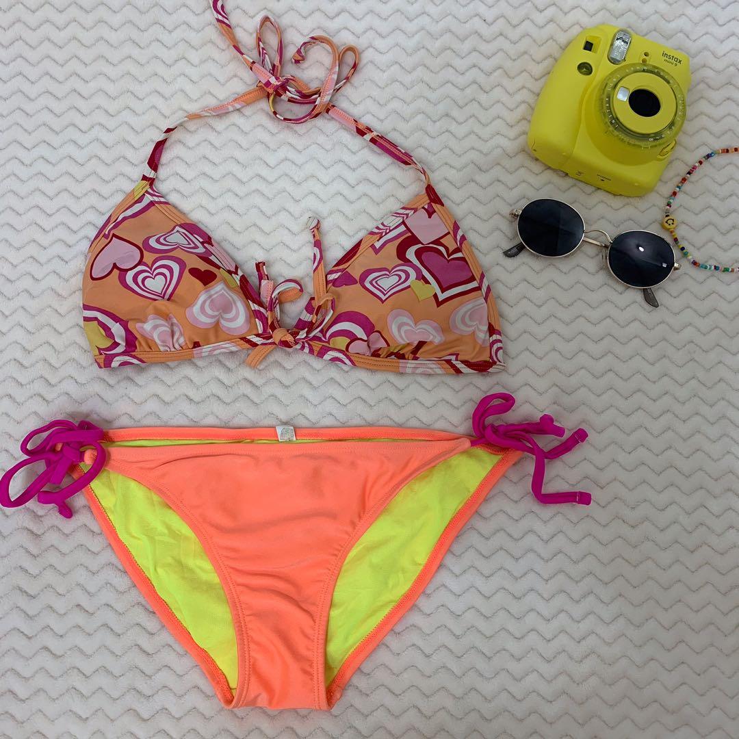 funky hearts bikini, Women's Fashion, Swimwear, Bikinis & Swimsuits on ...
