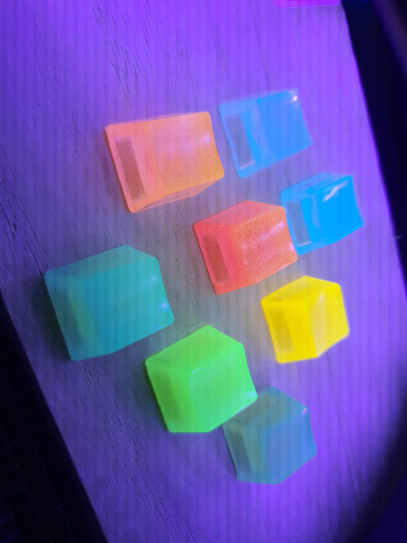 Keycaps glow in de dark !, Computers & Tech, Parts & Accessories ...