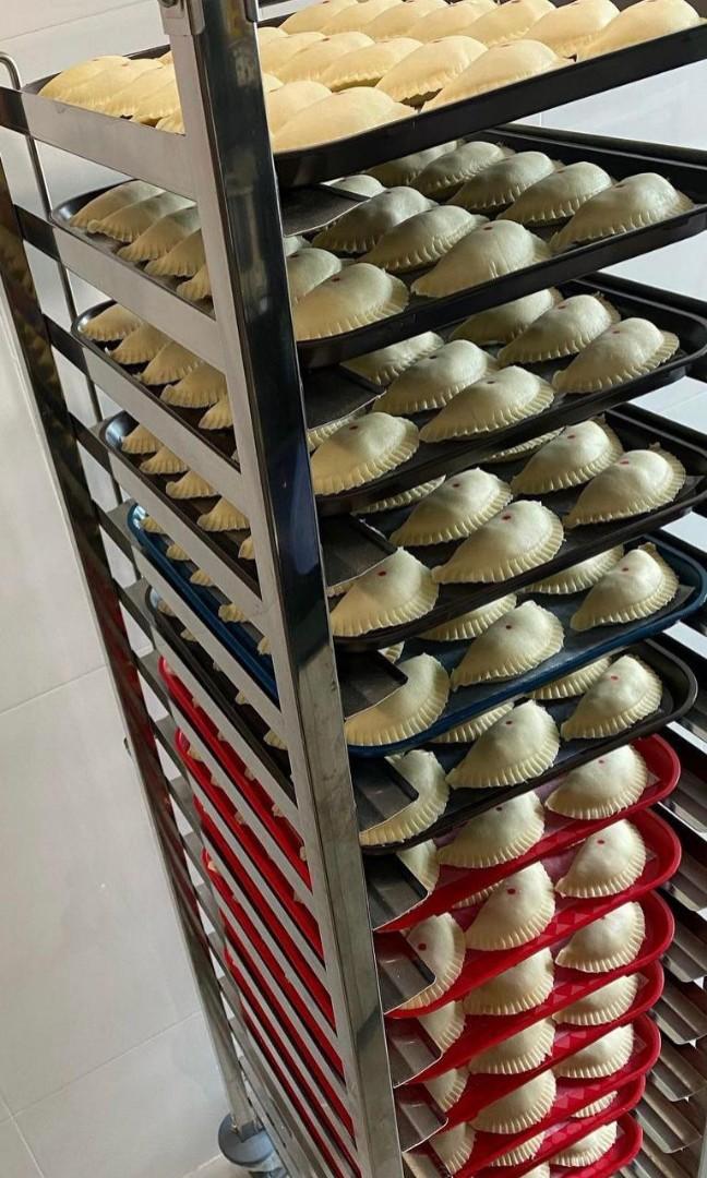 Kuih Muih(Malay&Nyonya kuih)&Dulang Kuih, Food & Drinks, Homemade Bakes ...