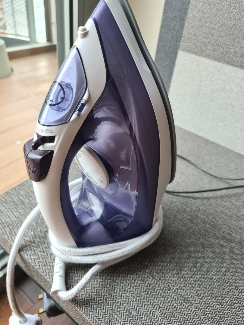 Philips Easy Iron, TV & Home Appliances, Irons & Steamers on Carousell