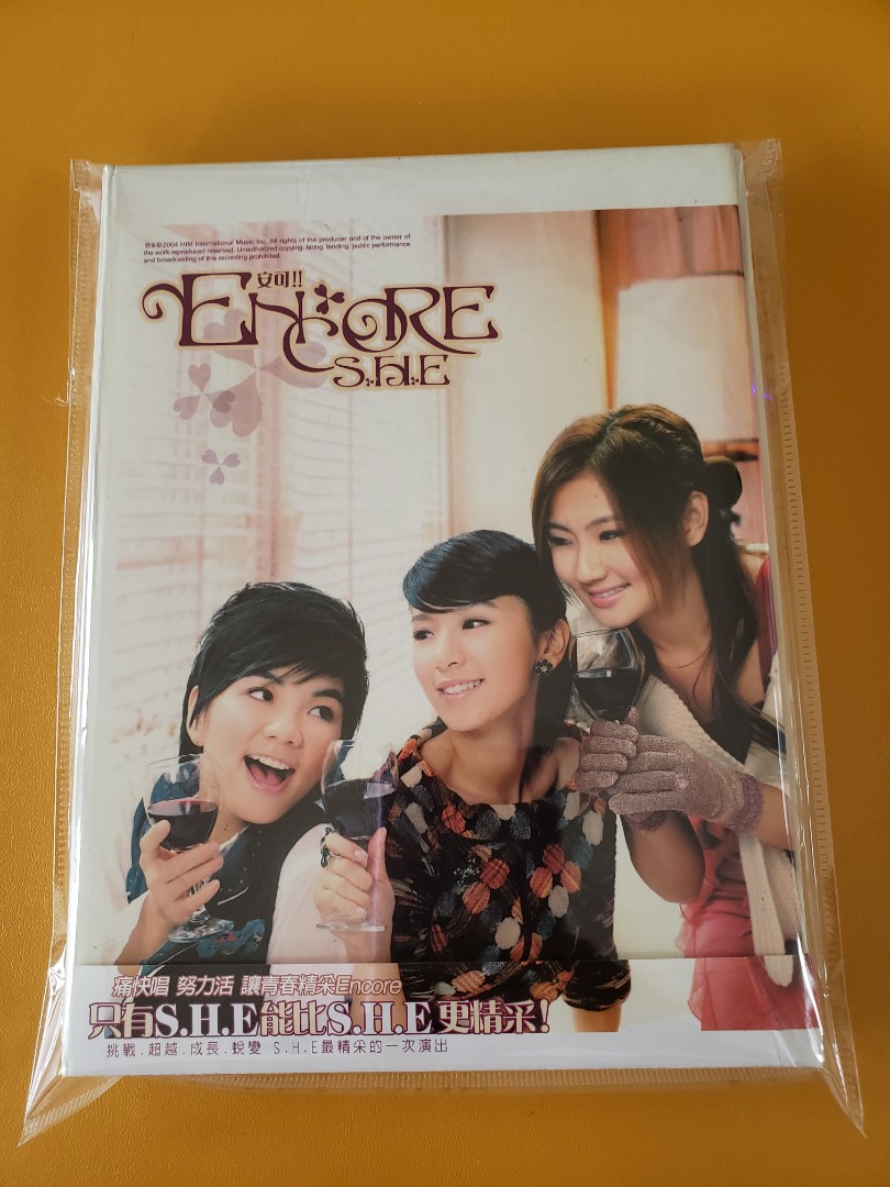95%new(附親筆簽名,原裝側紙) S.H.E SHE Encore CD+VCD 安可 2004任家萱 田馥甄 陳嘉樺 Selina Hebe Ella 鬥牛士之歌 候鳥 (保存良好,碟靚 ...