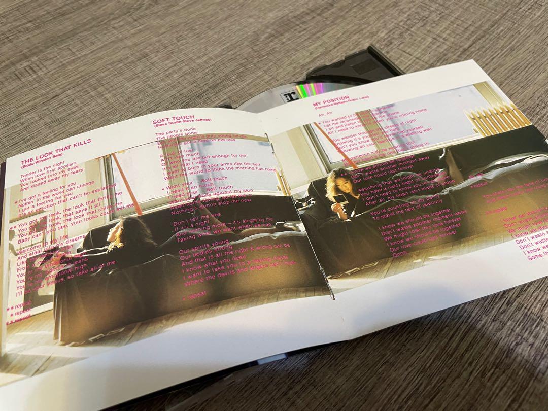 中森明菜 Akina Nakamori - Cross My Palm 1987年版CD, 興趣及遊戲, 音樂樂器 & 配件, 音樂與媒體 - CD 及 DVD - Carousell