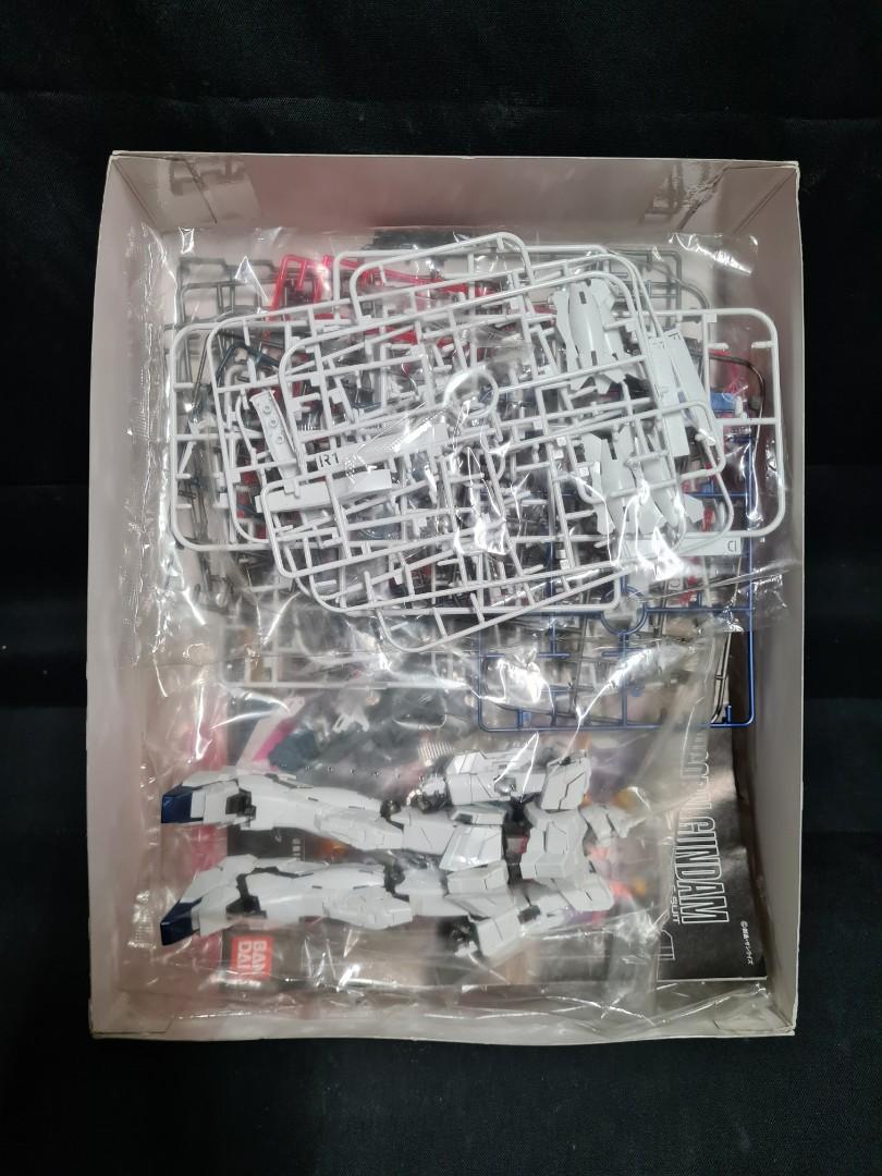 BANDAI GUNDAM GUNPLA MASTER GRADE, Hobbies & Toys, Toys & Games on ...