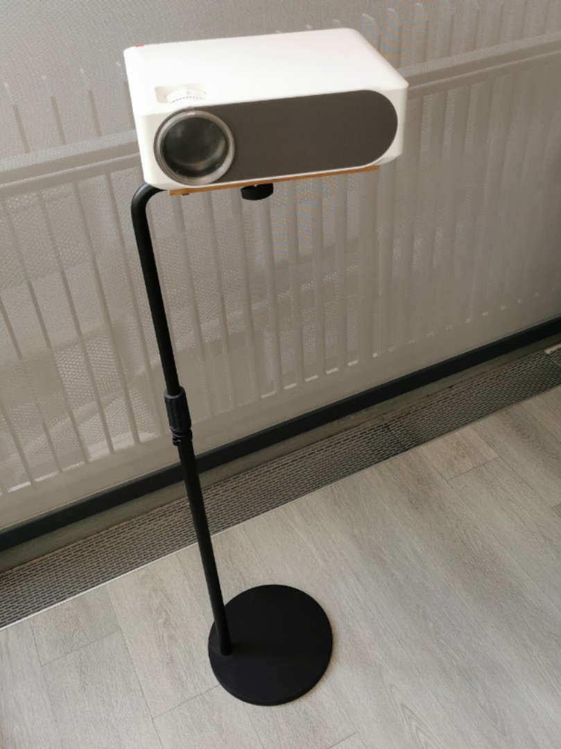Beamer X1 full HD projector with stand, TV & Home Appliances, TV ...