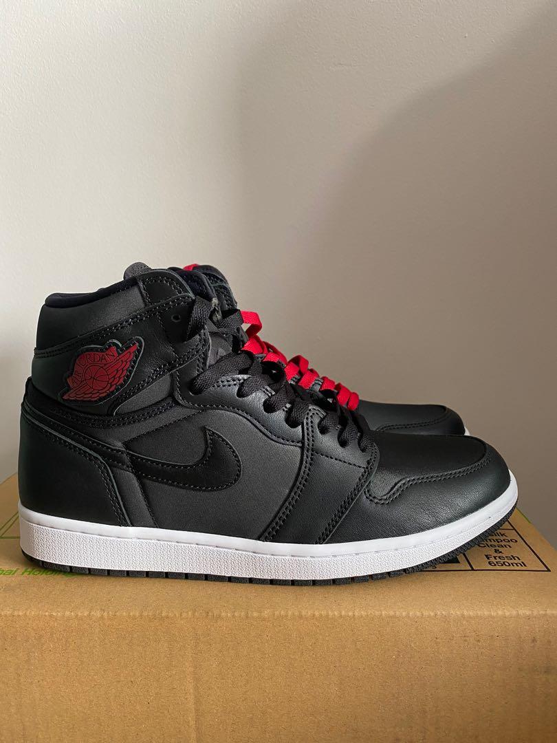 Nike Air Jordan 1 OG, Men's Fashion, Footwear, Sneakers on Carousell
