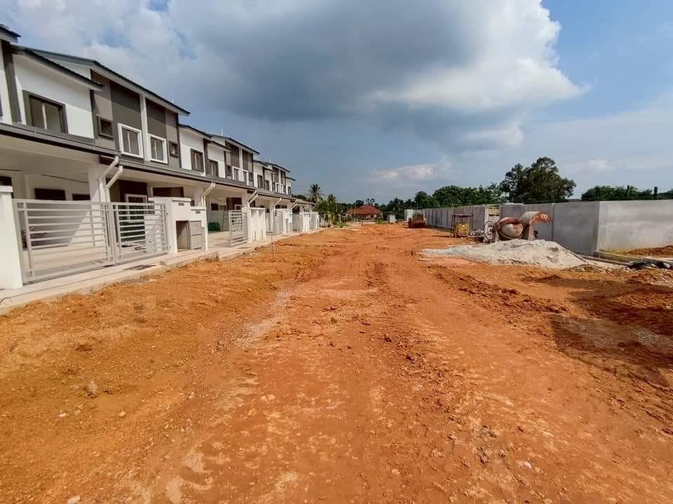 Salak Tinggi Rumah Baru Booking RM1000, Property, For Sale on Carousell