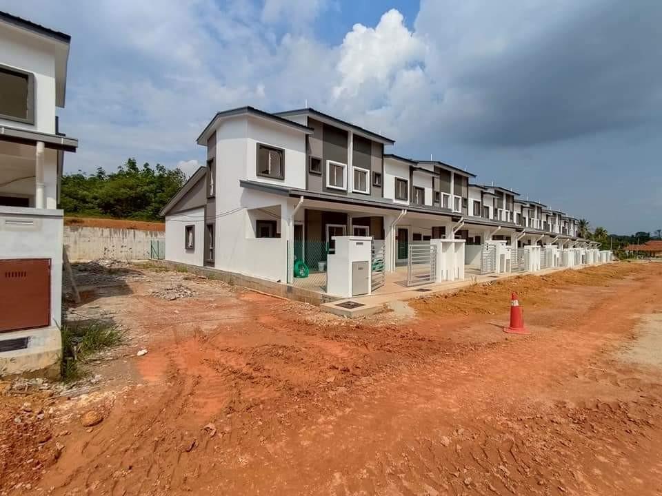 Salak Tinggi Rumah Baru Booking RM1000, Property, For Sale on Carousell