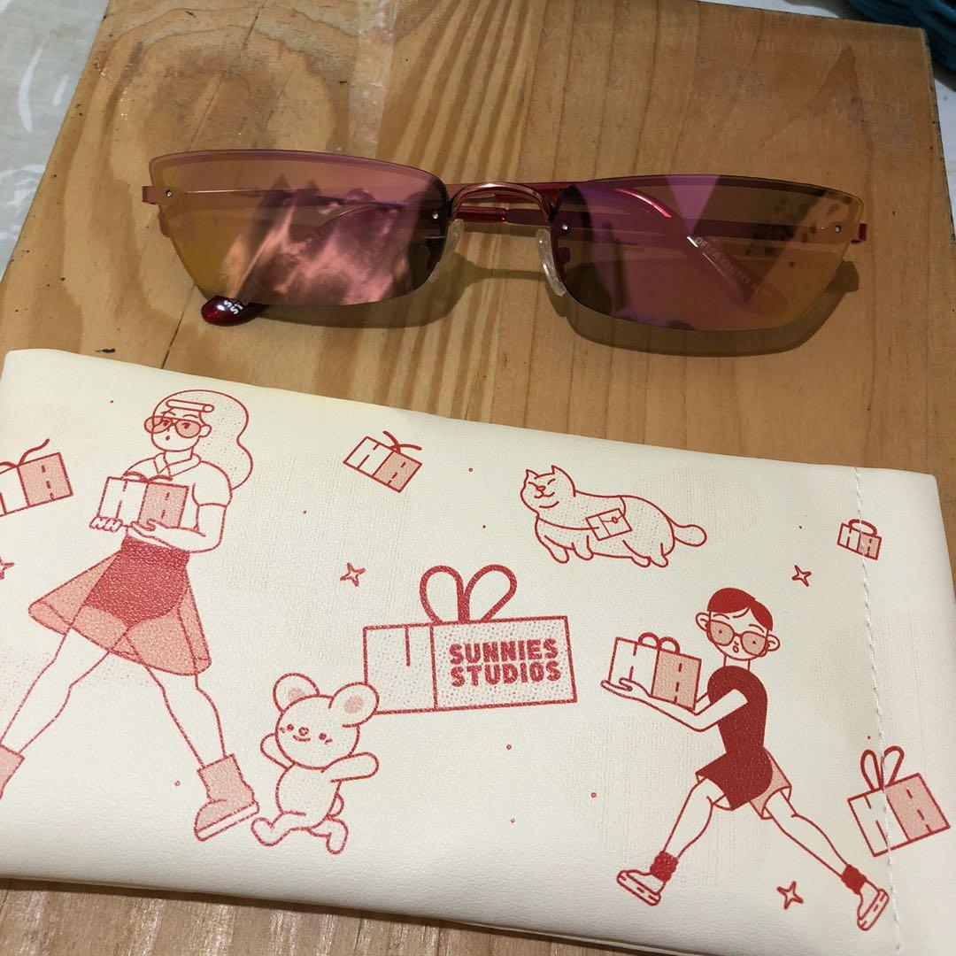Sunnies Studios Delta Shades Cherry Red Pink, Women's Fashion, Watches ...