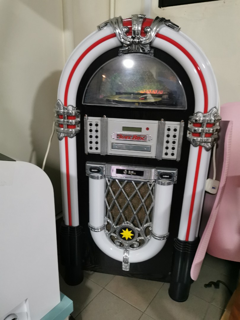 Vintage design jukebox, Audio, Portable Music Players on Carousell