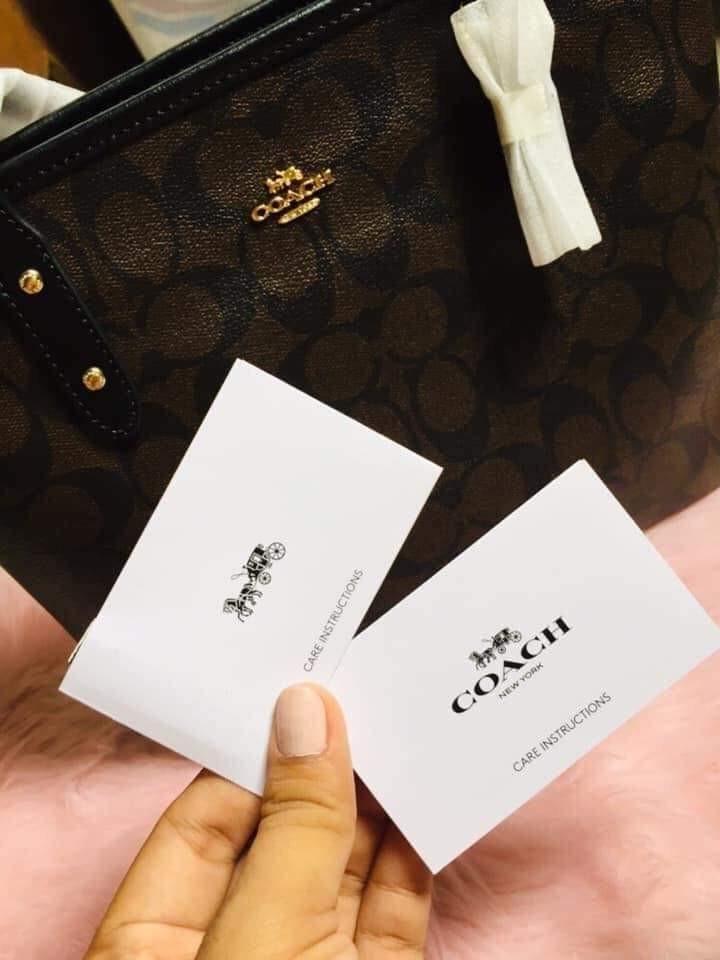 COACH MINI CITY ZIP TOTE IN SIGNATURE CANVAS - BROWN, Luxury, Bags ...