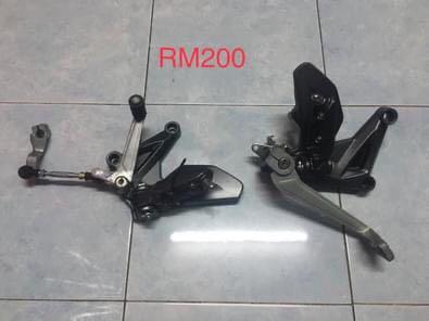 Footrest Modenas Pulsar NS 200, Motorbikes on Carousell