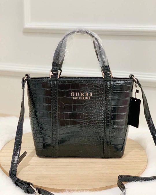 GUESS BAG ORIGINAL, Barang Mewah, Tas & Dompet di Carousell