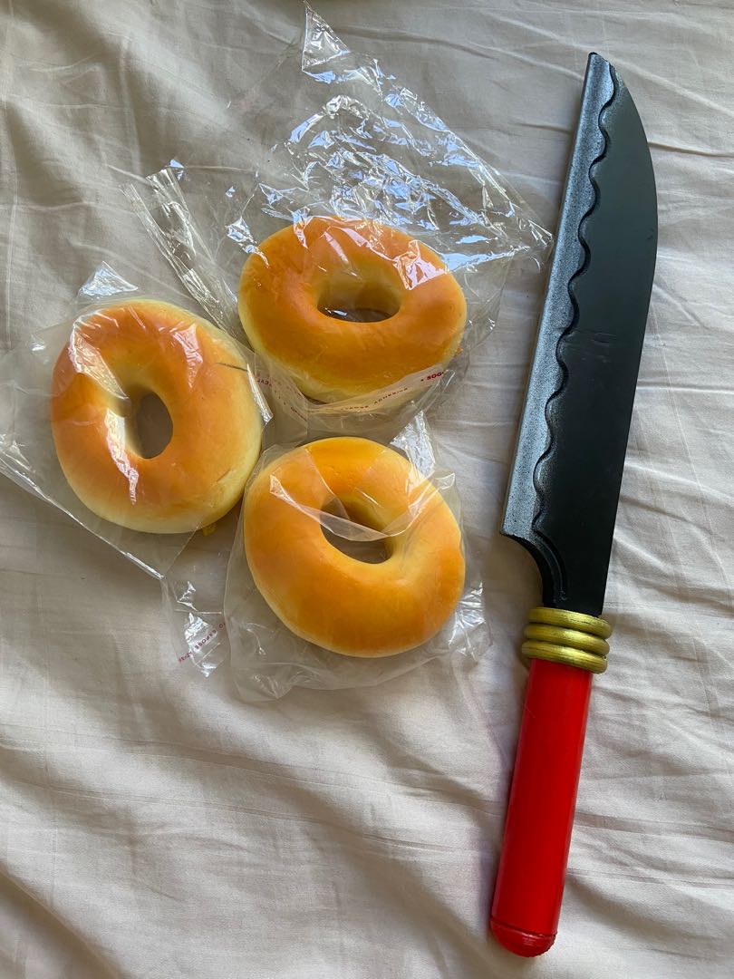 Hanako Kun cosplay prop donut squishy knife jshk tbhk, Hobbies & Toys ...