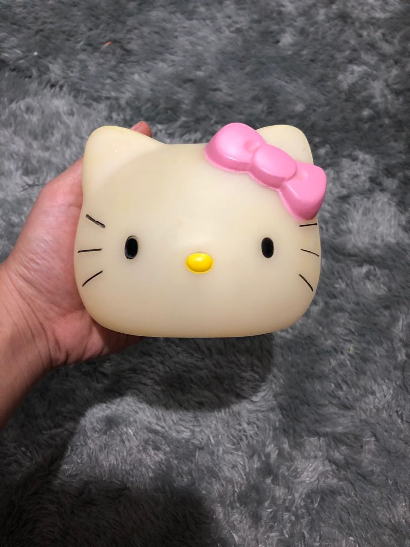 HELLO KITTY / CELENGAN, Toys & Collectibles, Mainan di Carousell