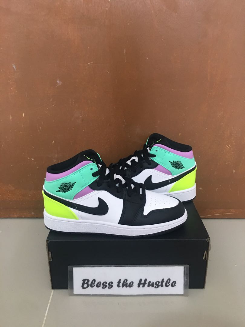 J1 mid gs pastel, Women's Fashion, Footwear, Sneakers on Carousell