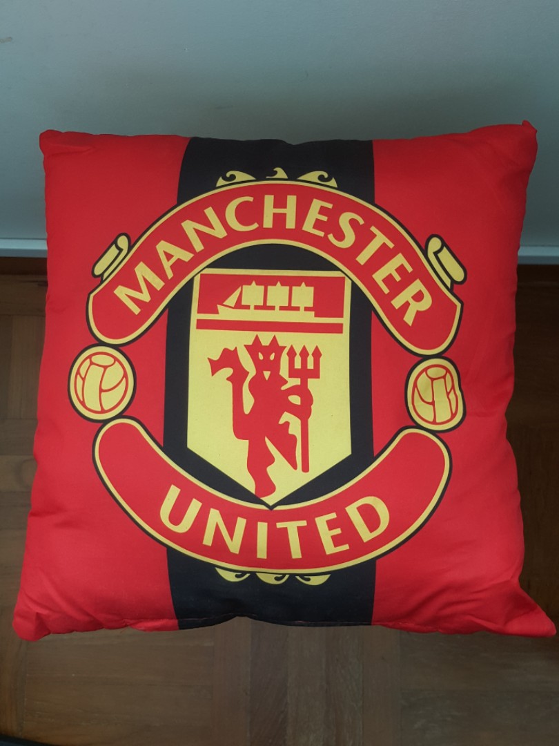 Manchester United Cushion, Furniture & Home Living, Home Decor ...