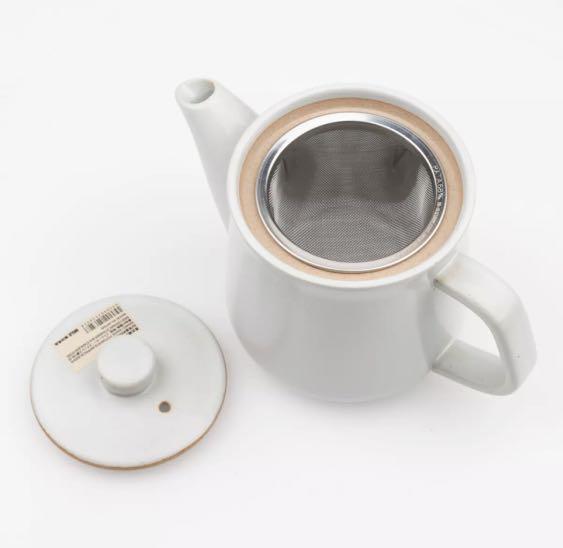 Muji ceramic teapot and cups, Furniture & Home Living, Kitchenware ...