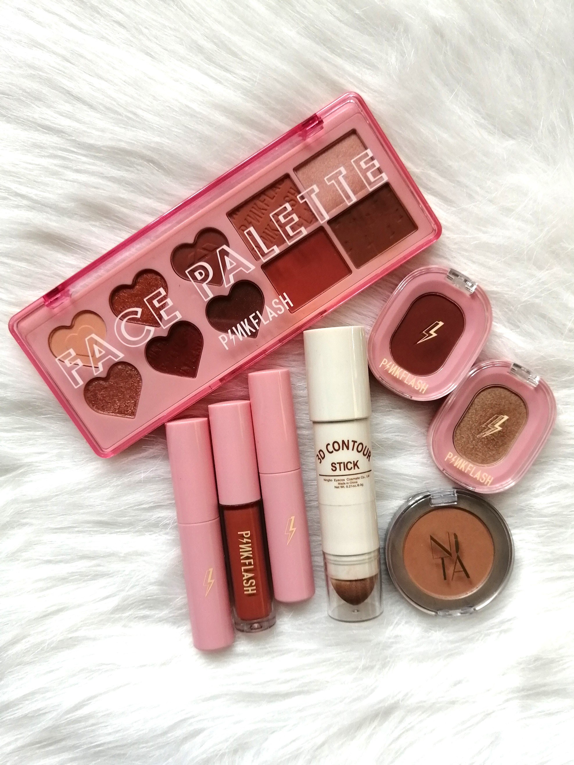 Pink Flash set, Beauty & Personal Care, Face, Makeup on Carousell