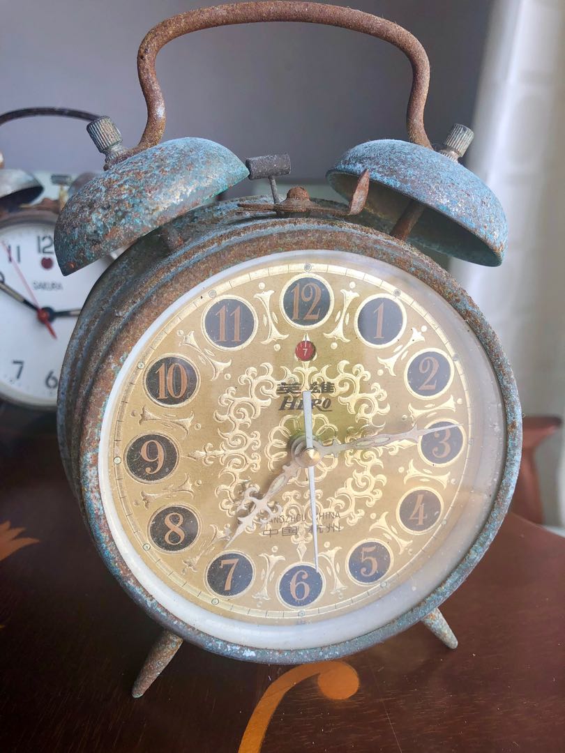 Vintage Hero Alarm Clock - Gold face/Hangzhou - Mechanical, Hobbies ...