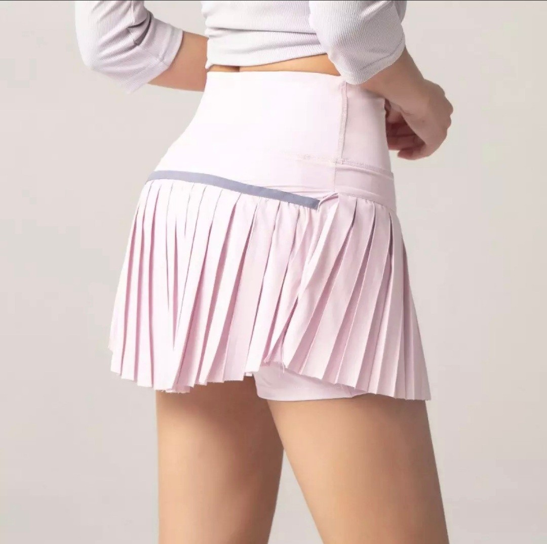 Women's pleated tennis skorts, Women's Fashion, Activewear on Carousell