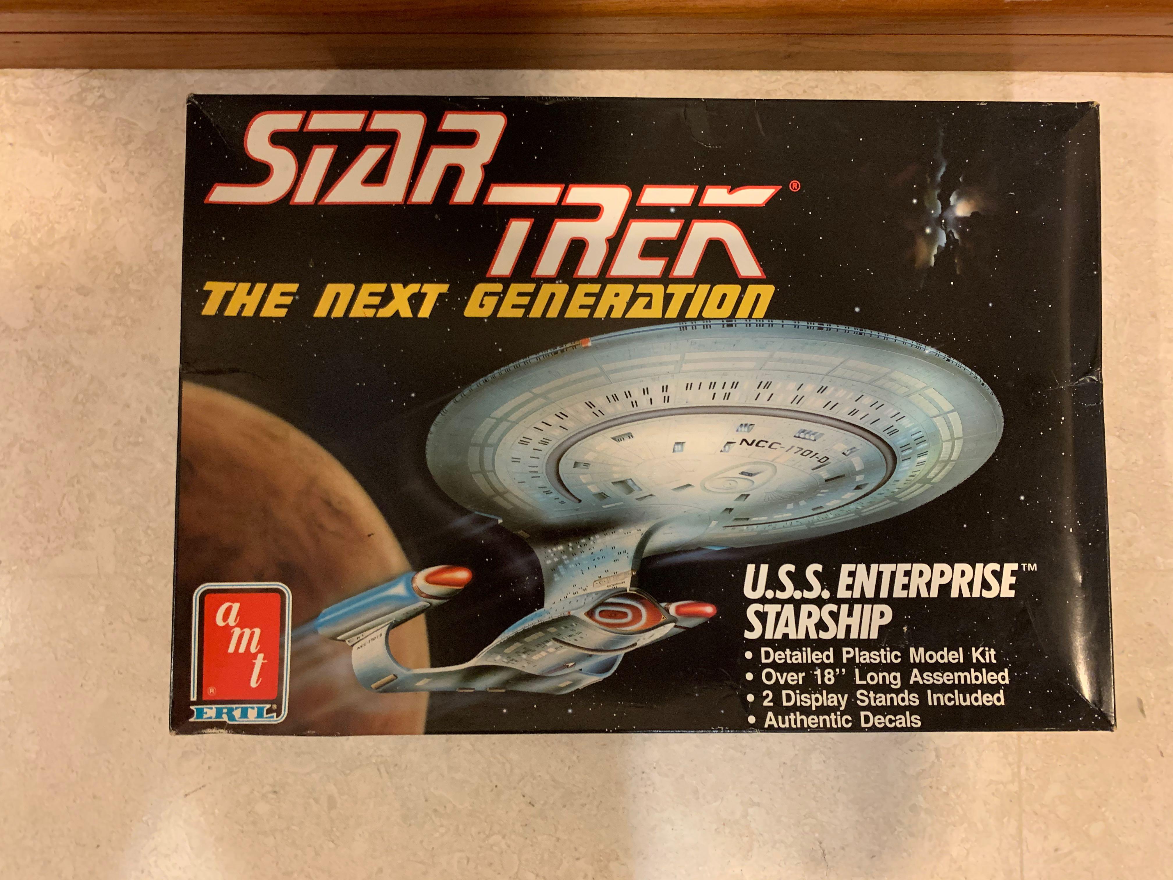 1:400 USS enterprise scale model, Hobbies & Toys, Toys & Games on Carousell