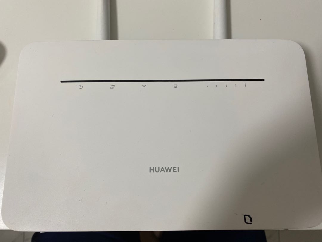 華為4G路由器2 Pro 4G Router Wifi, 電腦＆科技, 電腦周邊及配件, Wifi及上網相關產品 - Carousell