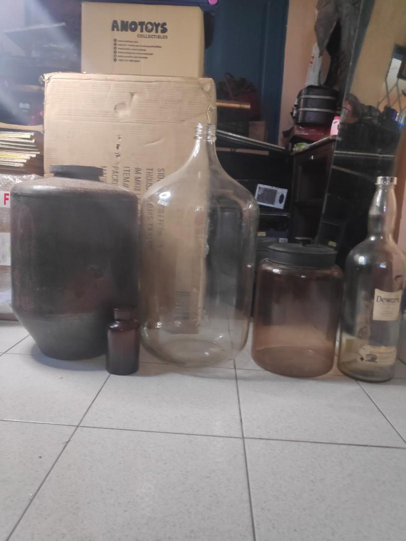 Dama and acid jar, Hobbies & Toys, Memorabilia & Collectibles, Vintage ...