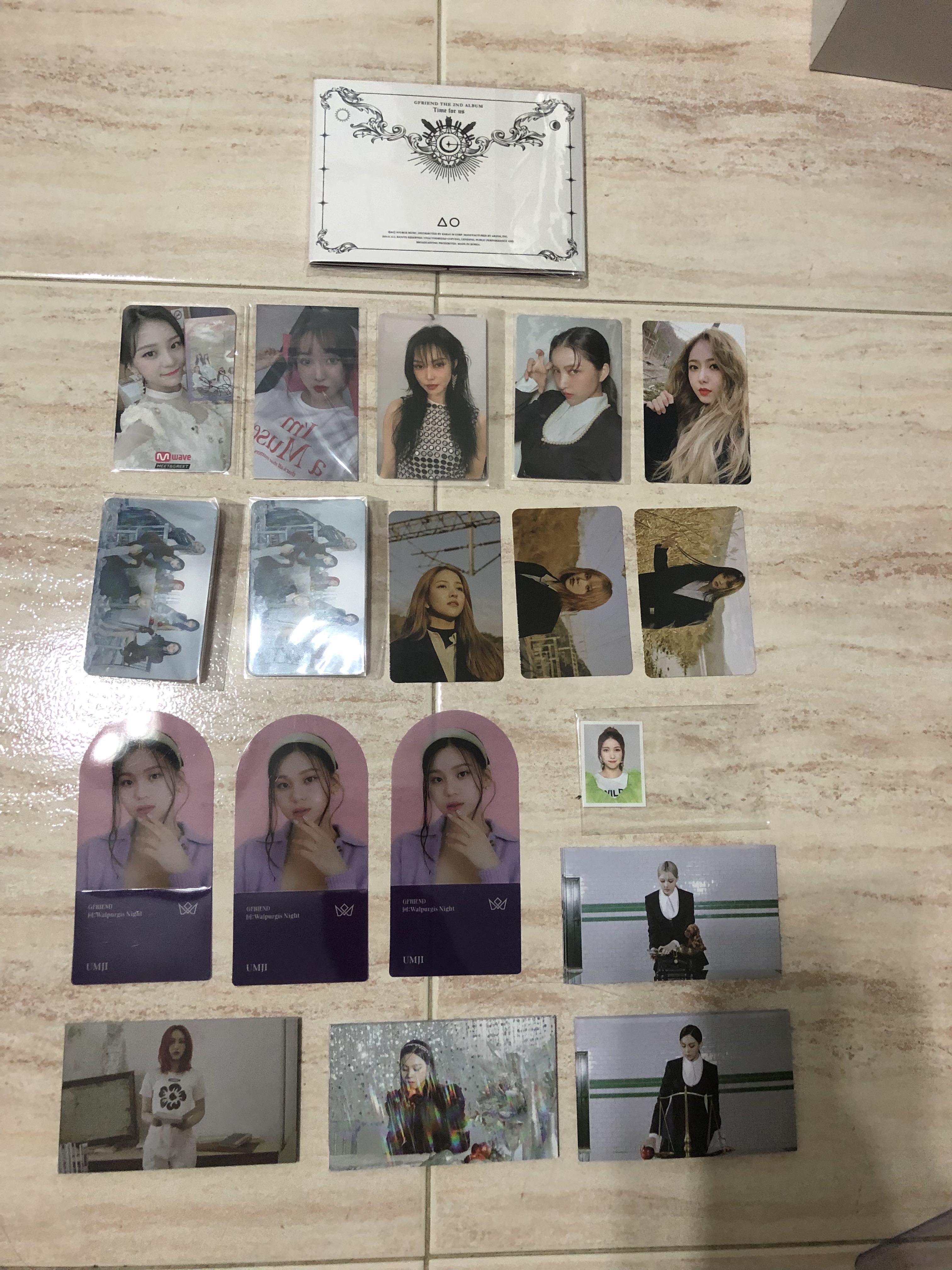 GFRIEND OFFICIAL MERCH CLEARANCE, Hobbies & Toys, Memorabilia ...