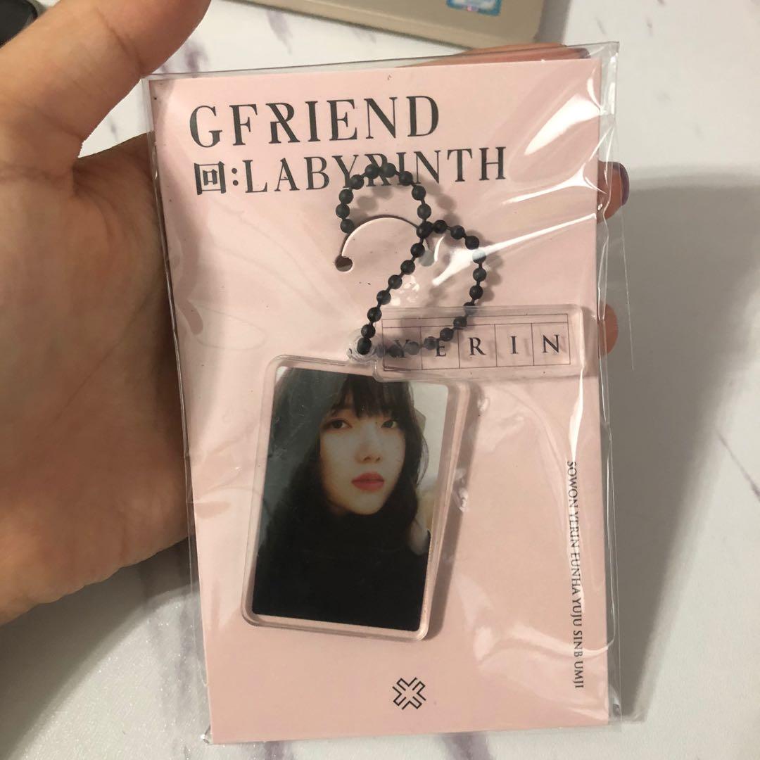 GFRIEND OFFICIAL MERCH CLEARANCE, Hobbies & Toys, Memorabilia ...