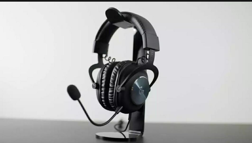 Logitech Headset Stand, Audio, Headphones & Headsets on Carousell