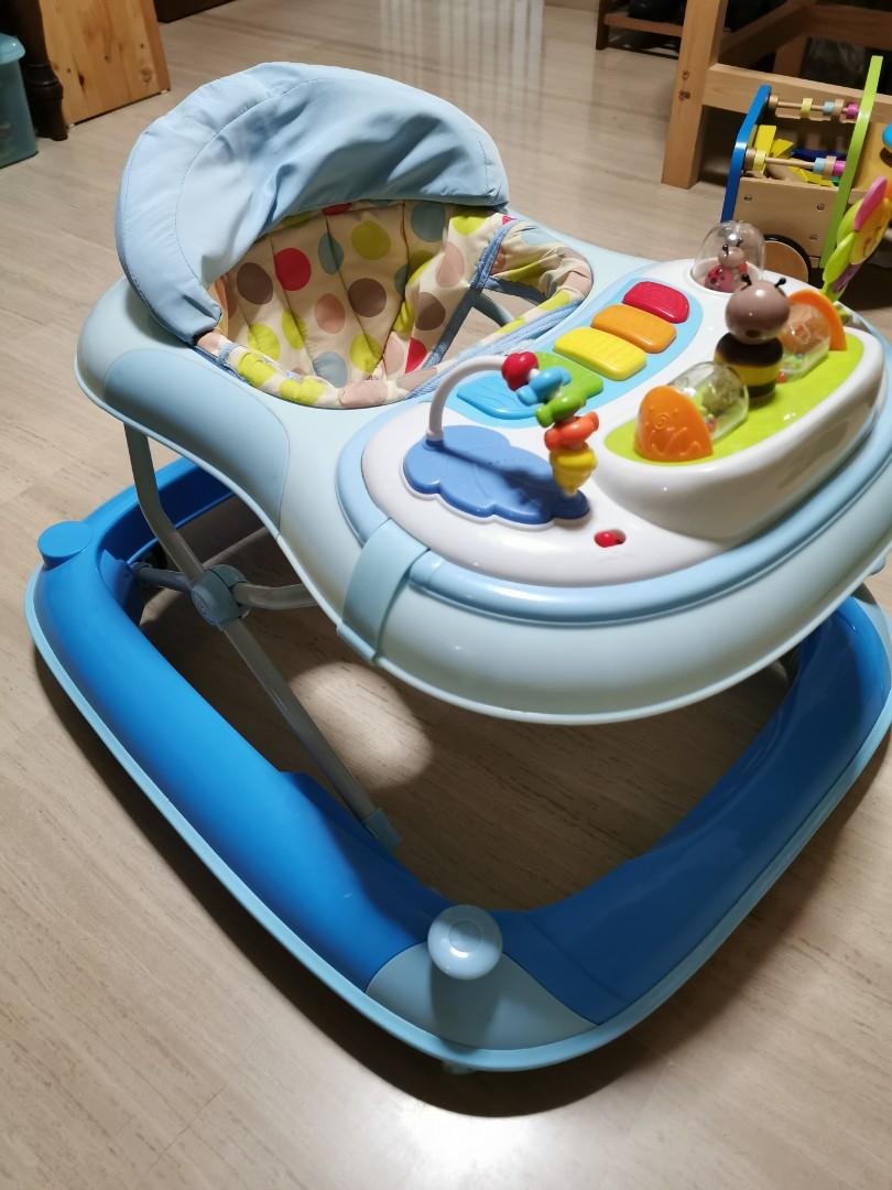Musical baby walker table, Babies & Kids, Infant Playtime on Carousell