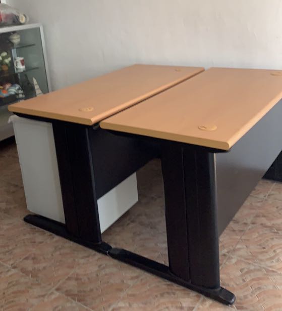 Office Table/ Computer Table for sale: almost new, 100x60x75cm ...