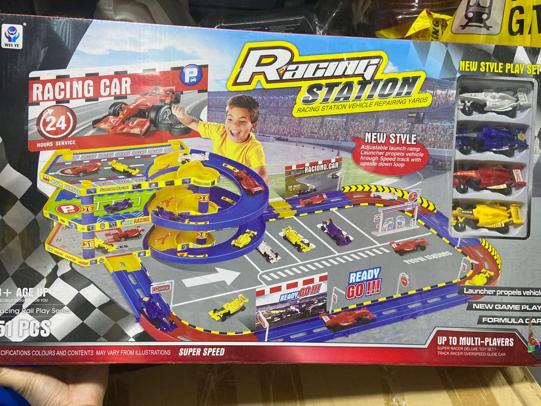 Racing station with launchers, Hobbies & Toys, Toys & Games on Carousell