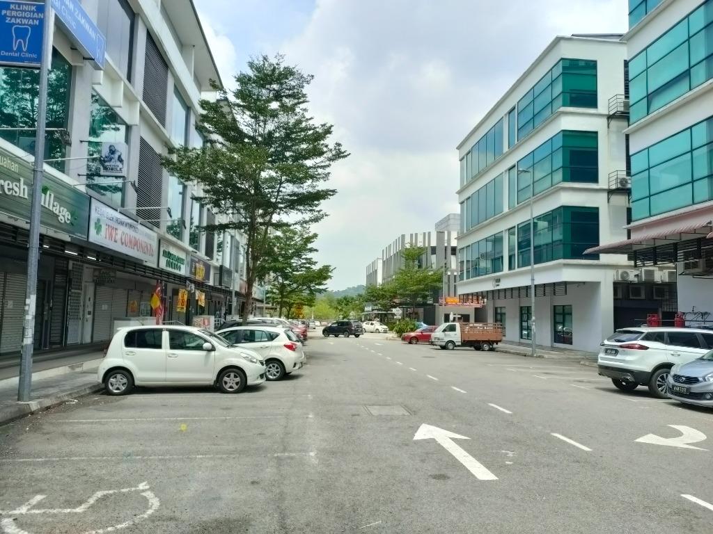 Ten Kinrara Shoplot (1ST & 2ND Floor) Puchong Bandar Kinrara LRT BK5 ...