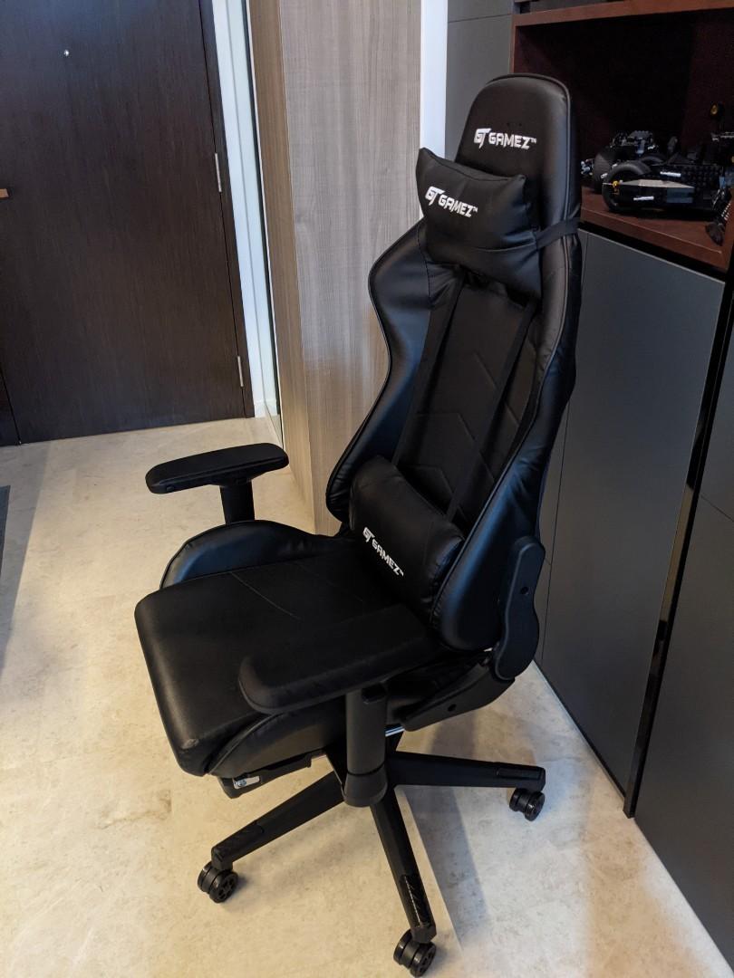 Used Gaming Chair for sell, Furniture & Home Living, Furniture, Chairs ...