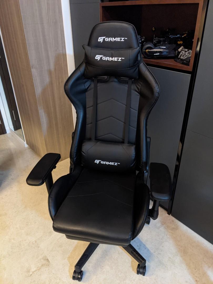 Used Gaming Chair for sell, Furniture & Home Living, Furniture, Chairs ...