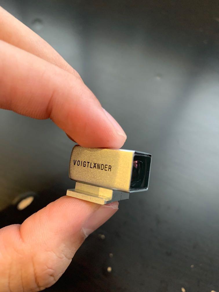 Voigtlander 28/35mm Mini Viewfinder, Photography, Cameras on Carousell