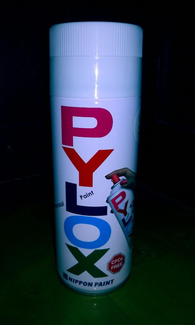 PYLOX white aerosol paint, 其他, 其他 - Carousell